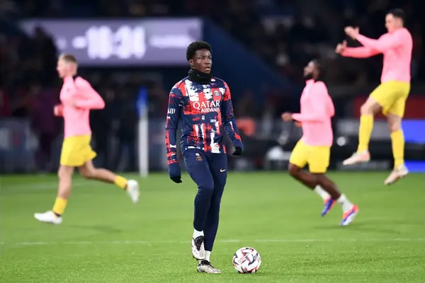 Report Names Club Who Is In 'Pole Position' To Sign PSG Starlet As ...